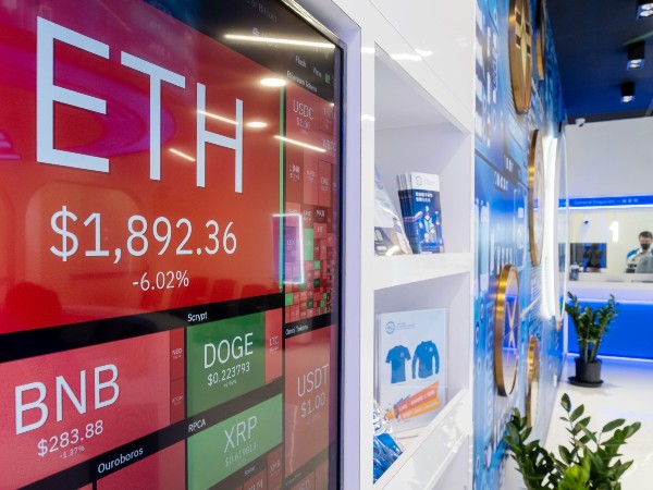 Ethereum Kurs steigt auf fast 3.000 Dollar – Anleger hoffen auf Zulassung eines Ether-Spot-ETFs ...