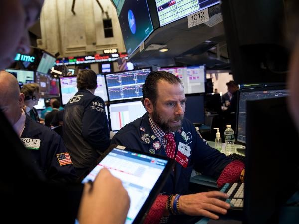 迷因股 (Meme Stock) 是什麼？如何投資迷因股？ - IG 官網