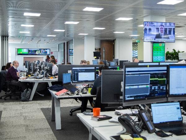 Derivatives Trading Explained | How to Trade Derivatives | IG SG